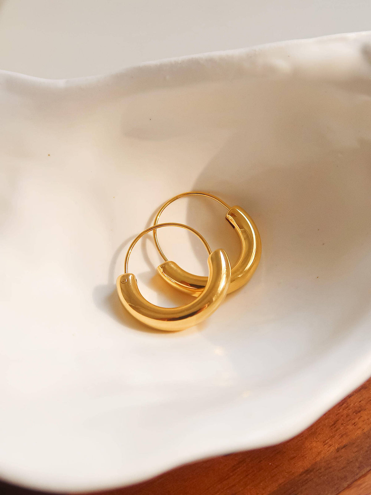 Mackenzie U-Shape Hoop Earring | Humboldt House